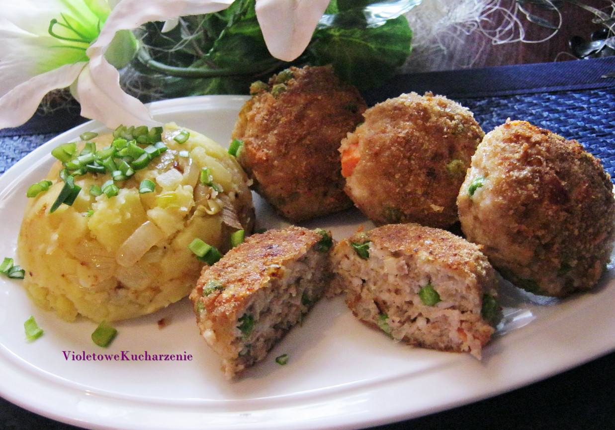 Mielone z ryżem, marchewką i groszkiem - DoradcaSmaku.pl