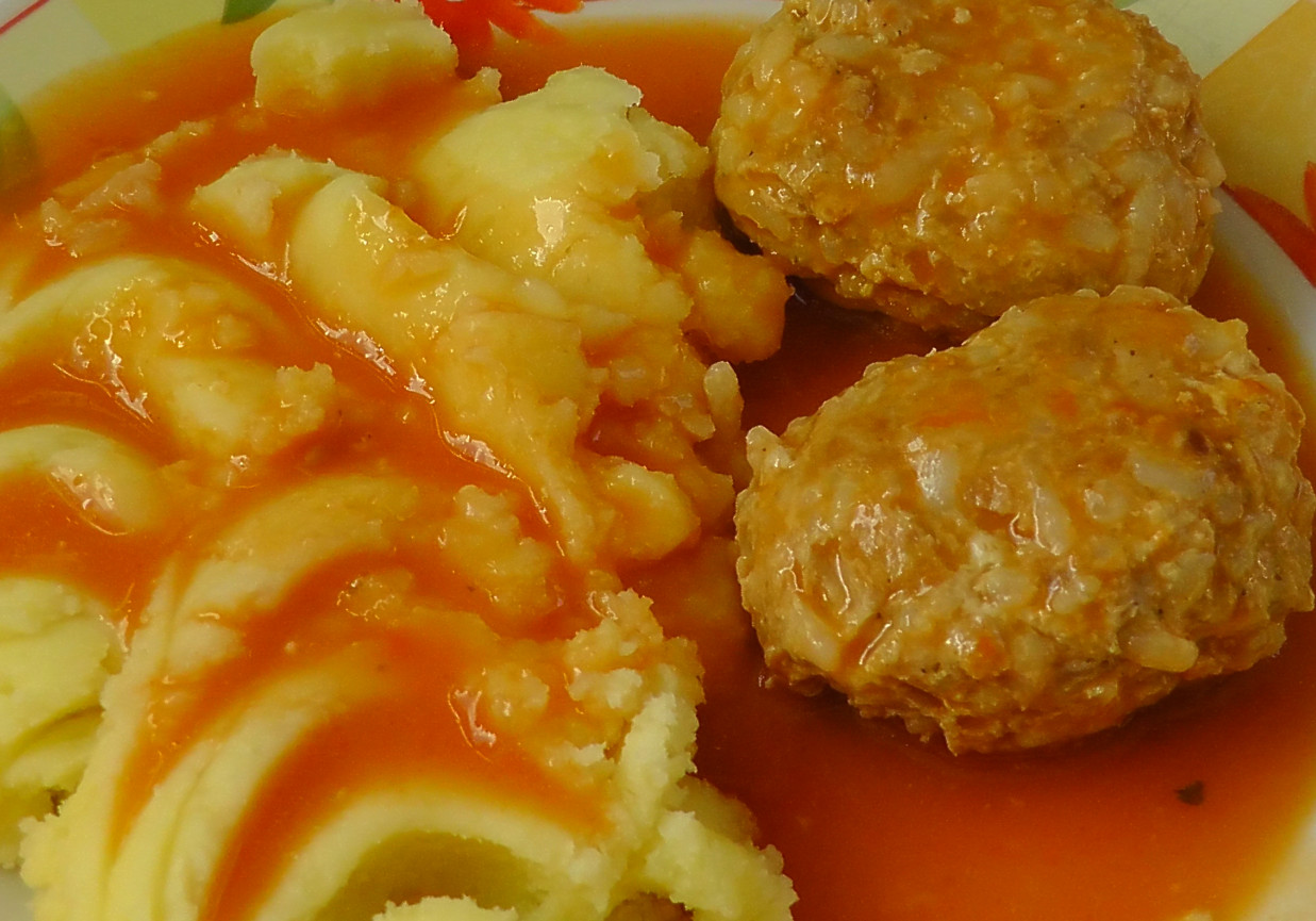 Mielone z ryżem w sosie pomidorowym - DoradcaSmaku.pl