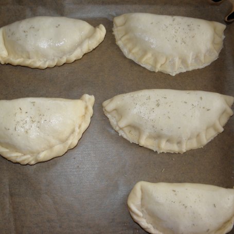 Mini calzone z mięsem mielonym - DoradcaSmaku.pl