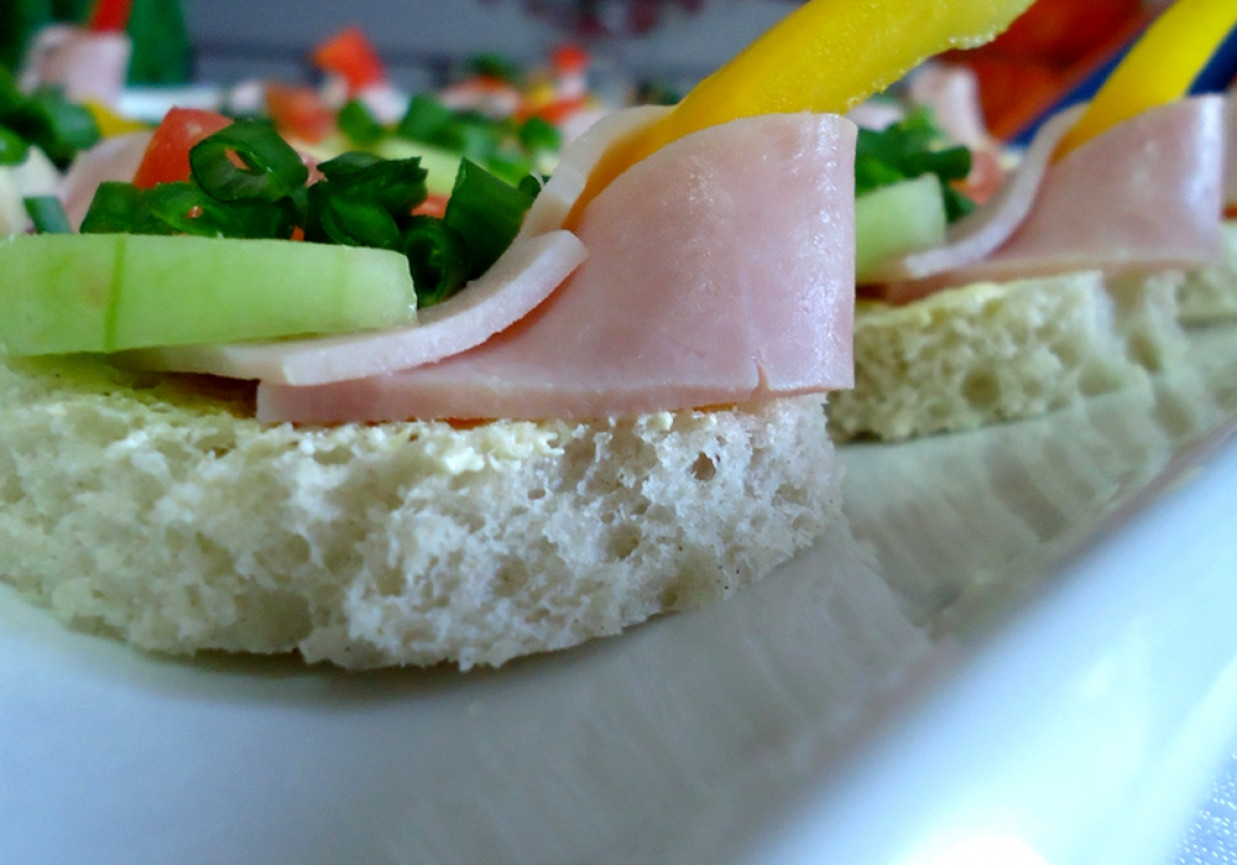 Mini kanapeczki dla niejadka - DoradcaSmaku.pl