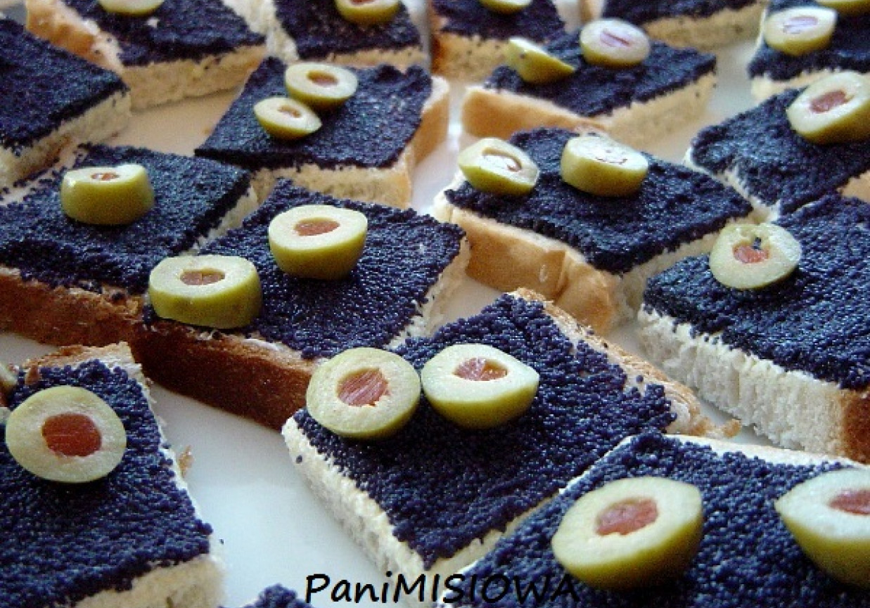 Mini kanapki z kawiorem (na przyjęcie) - DoradcaSmaku.pl