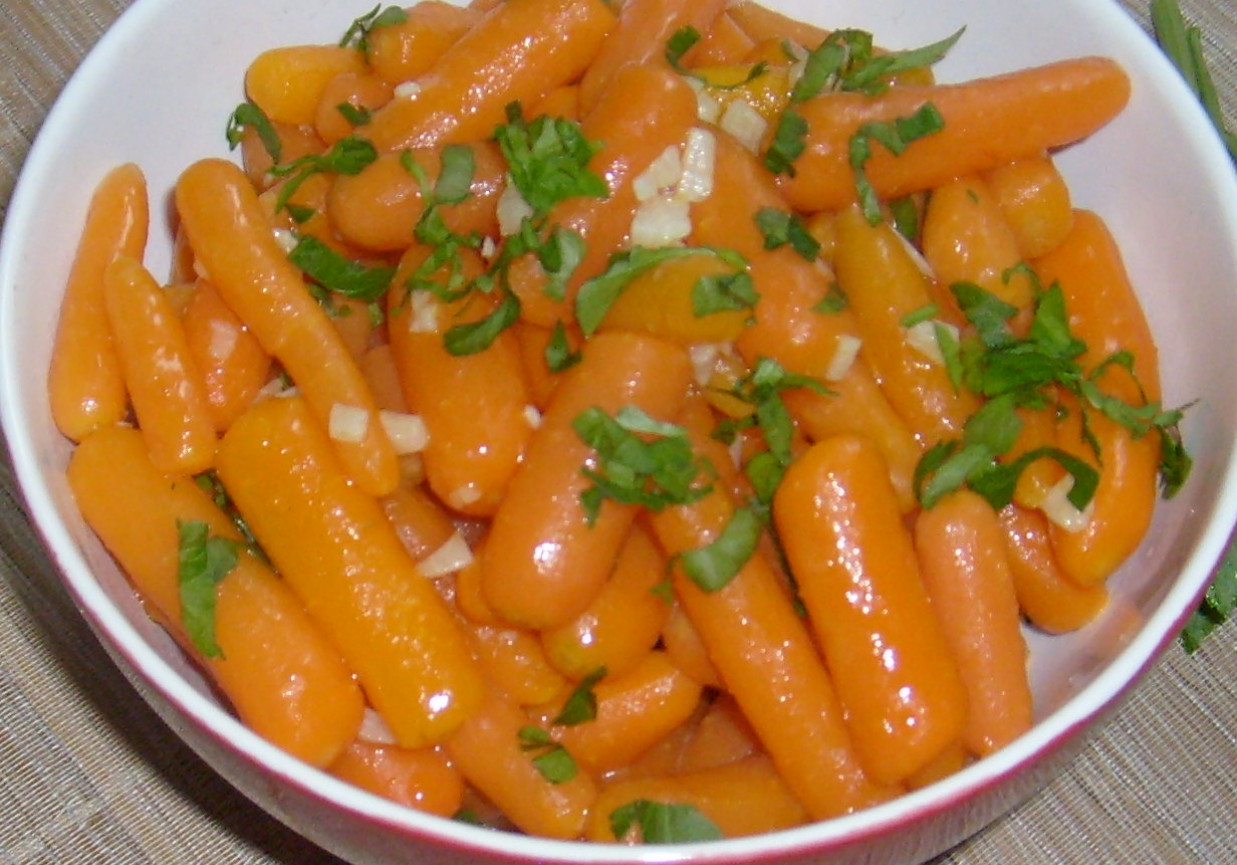 MINI MARCHEWKI Z CZOSNKIEM I IMBIREM - DoradcaSmaku.pl