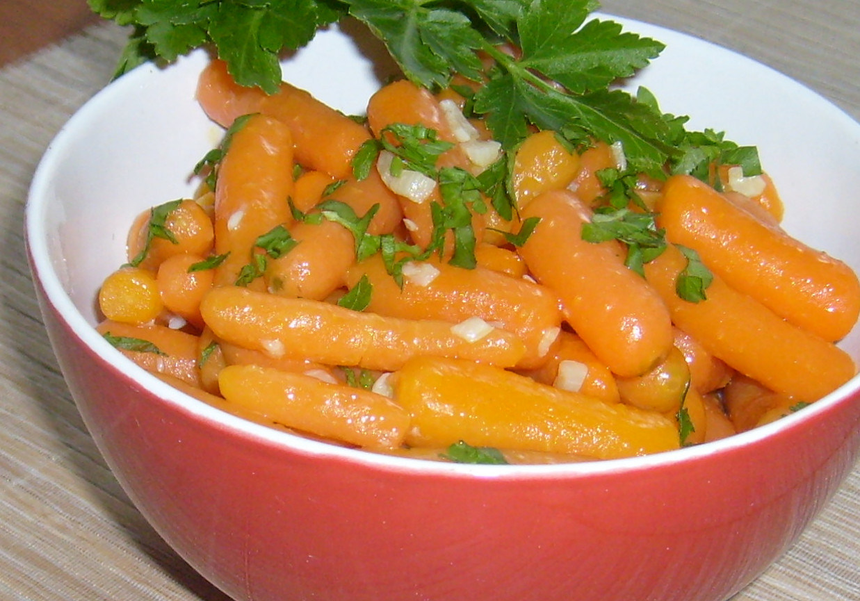 MINI MARCHEWKI Z CZOSNKIEM I IMBIREM - DoradcaSmaku.pl