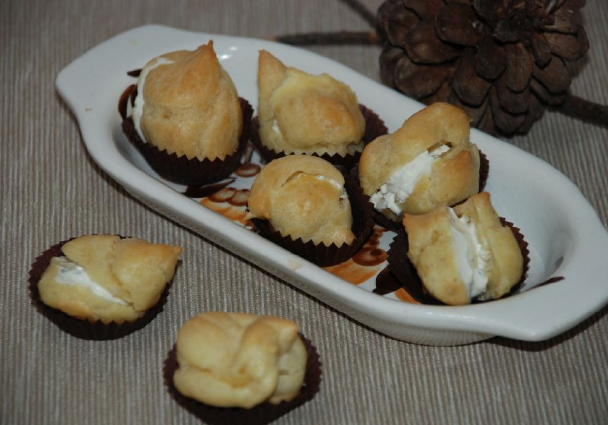 Mini ptysie z serkiem kremowym - DoradcaSmaku.pl