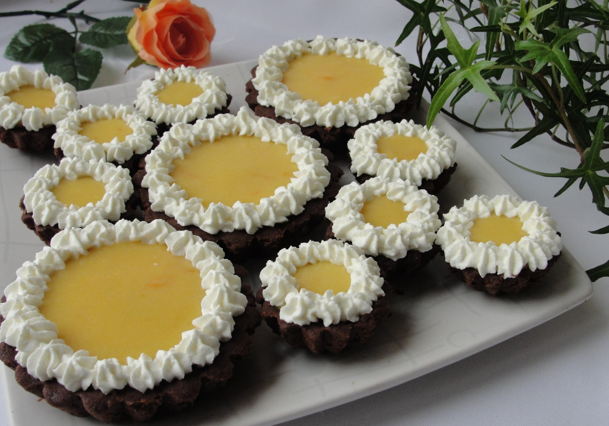 Mini tarty z orange curd - DoradcaSmaku.pl