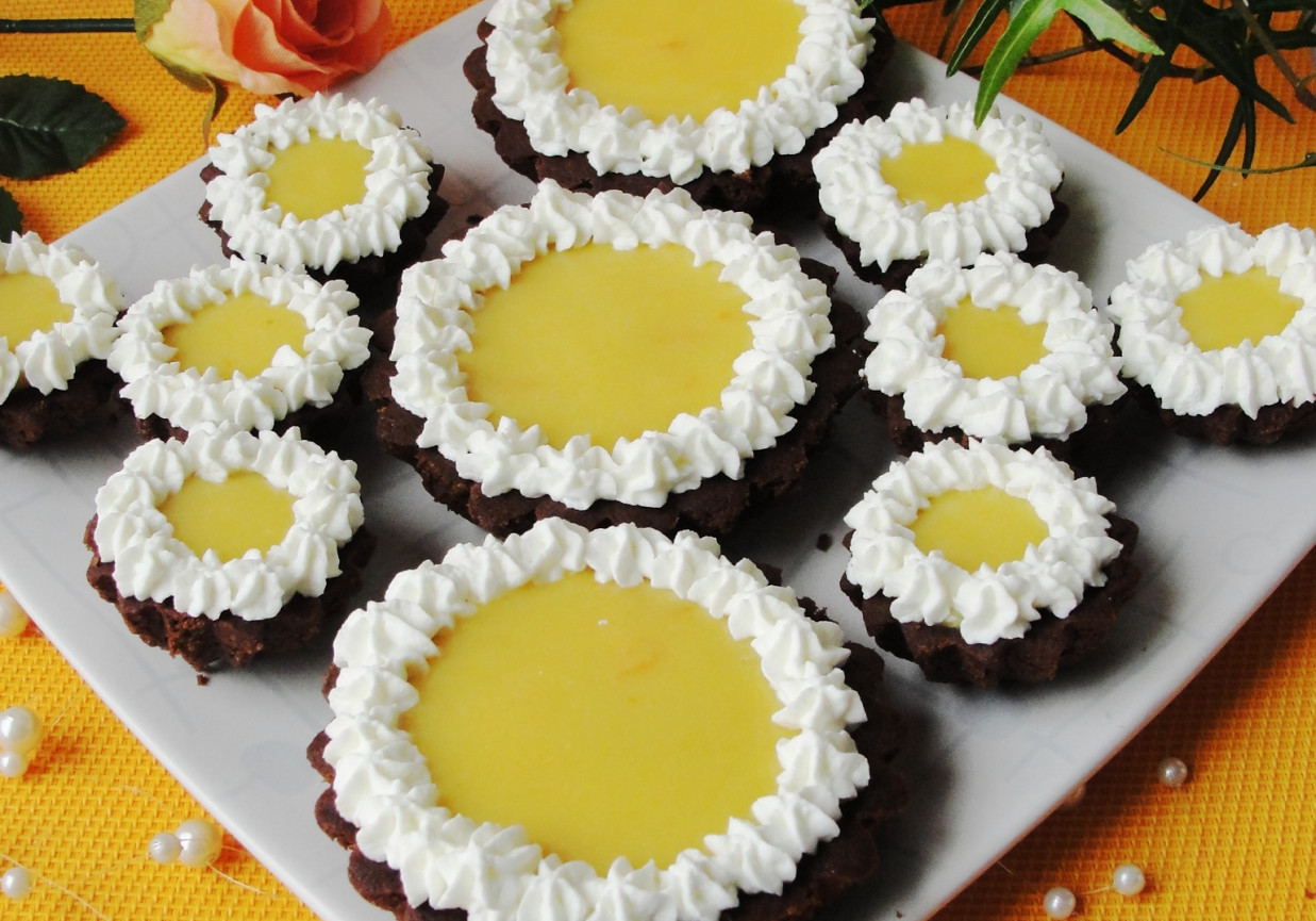 Mini tarty z orange curd - DoradcaSmaku.pl