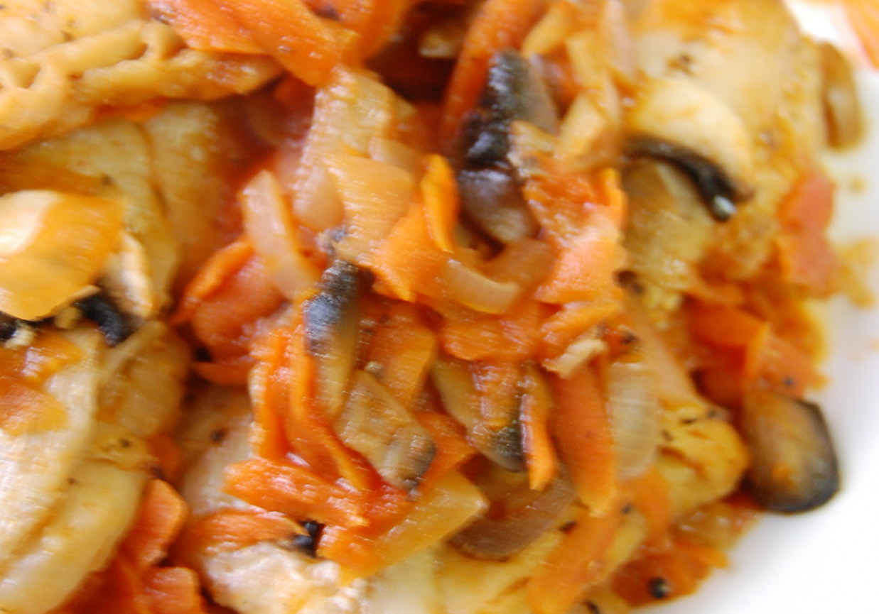 Mintaj z warzywami w wersji odchudzonej - DoradcaSmaku.pl