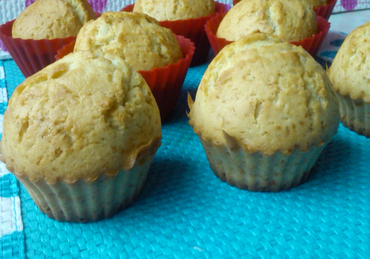 Muffinki - przepis podstawowy - DoradcaSmaku.pl