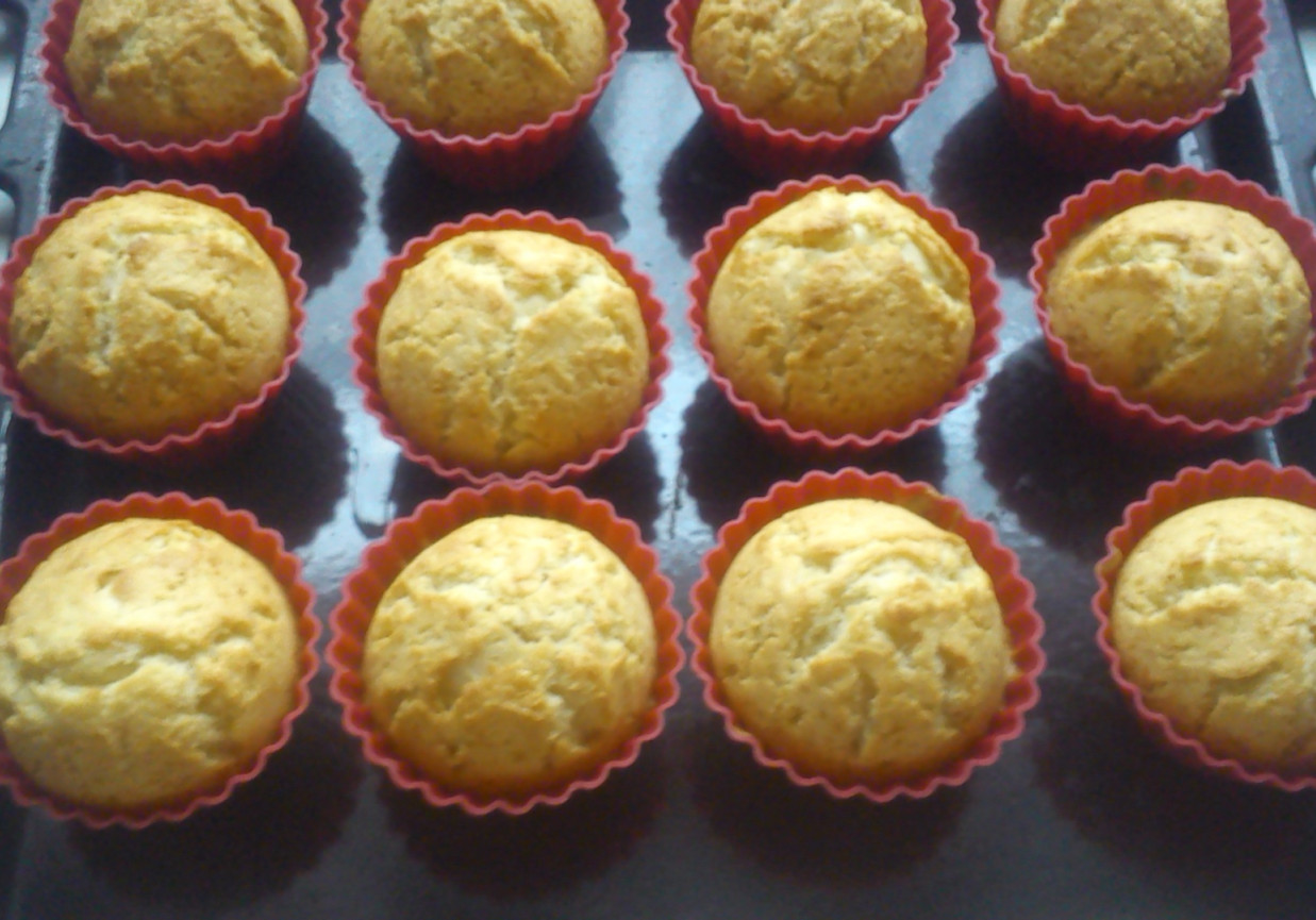 Muffinki - przepis podstawowy - DoradcaSmaku.pl