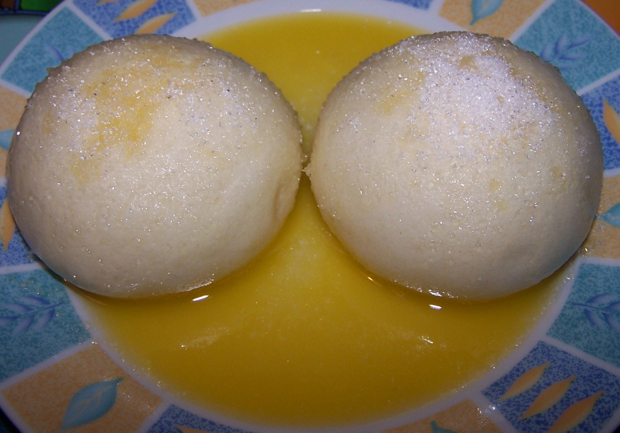 \"Parowce\" z masełkiem i cukrem - DoradcaSmaku.pl