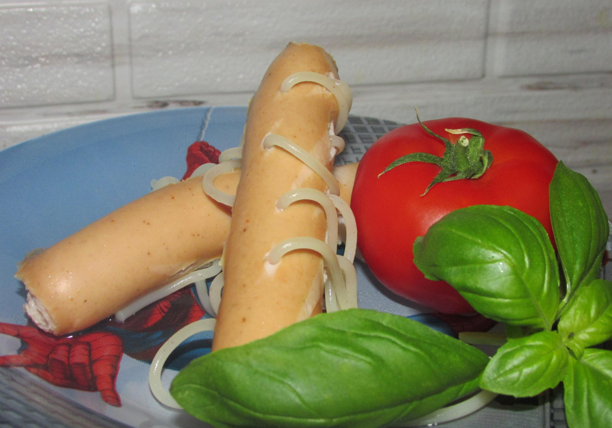 PARÓWKI ( ROBACZKI ) Z MAKARONEM DLA NIEJADKÓW - DoradcaSmaku.pl