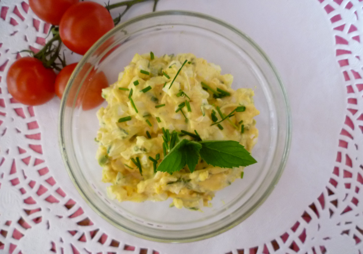 Pasta jajeczna a chrzanem i szczypiorkiem - DoradcaSmaku.pl