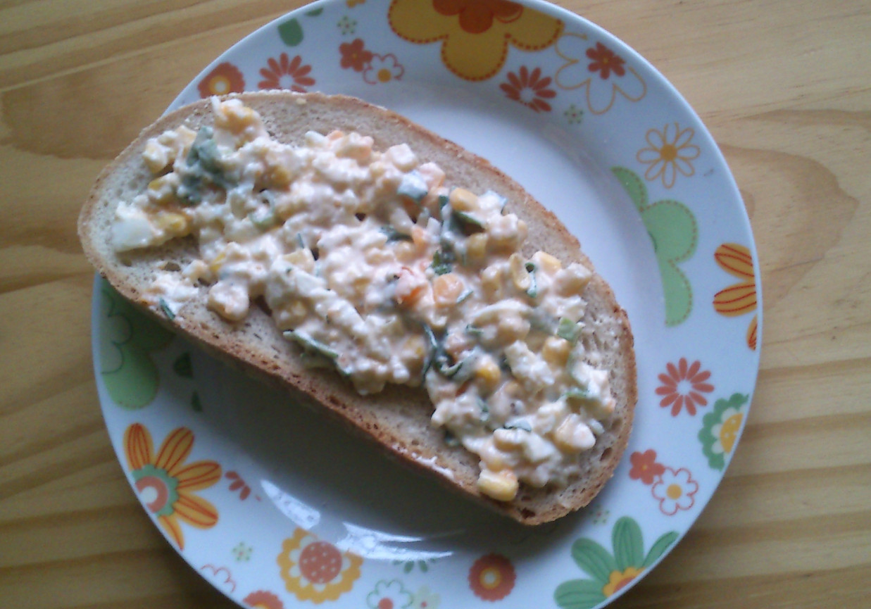 Pasta jajeczna z kukurydzą - DoradcaSmaku.pl