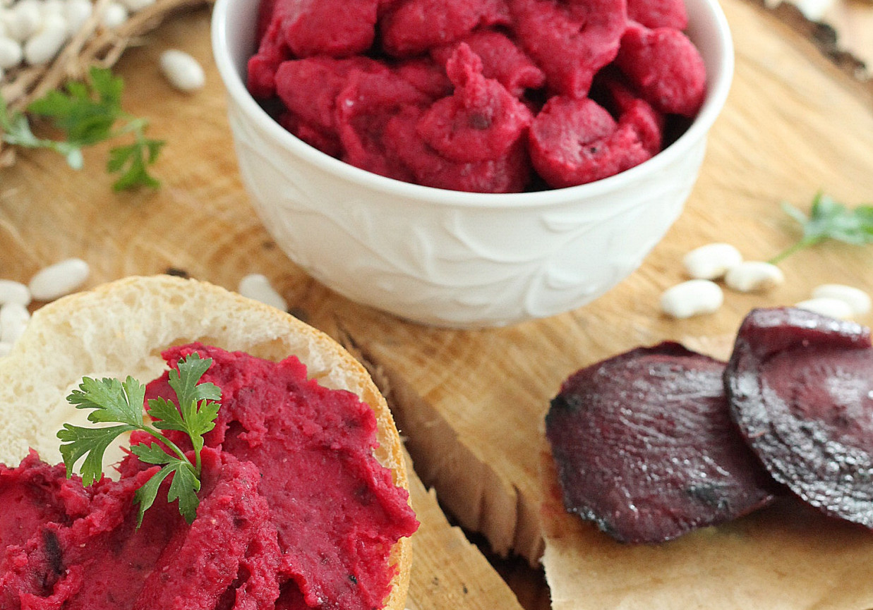 Pasta z fasoli i buraków pieczonych - DoradcaSmaku.pl