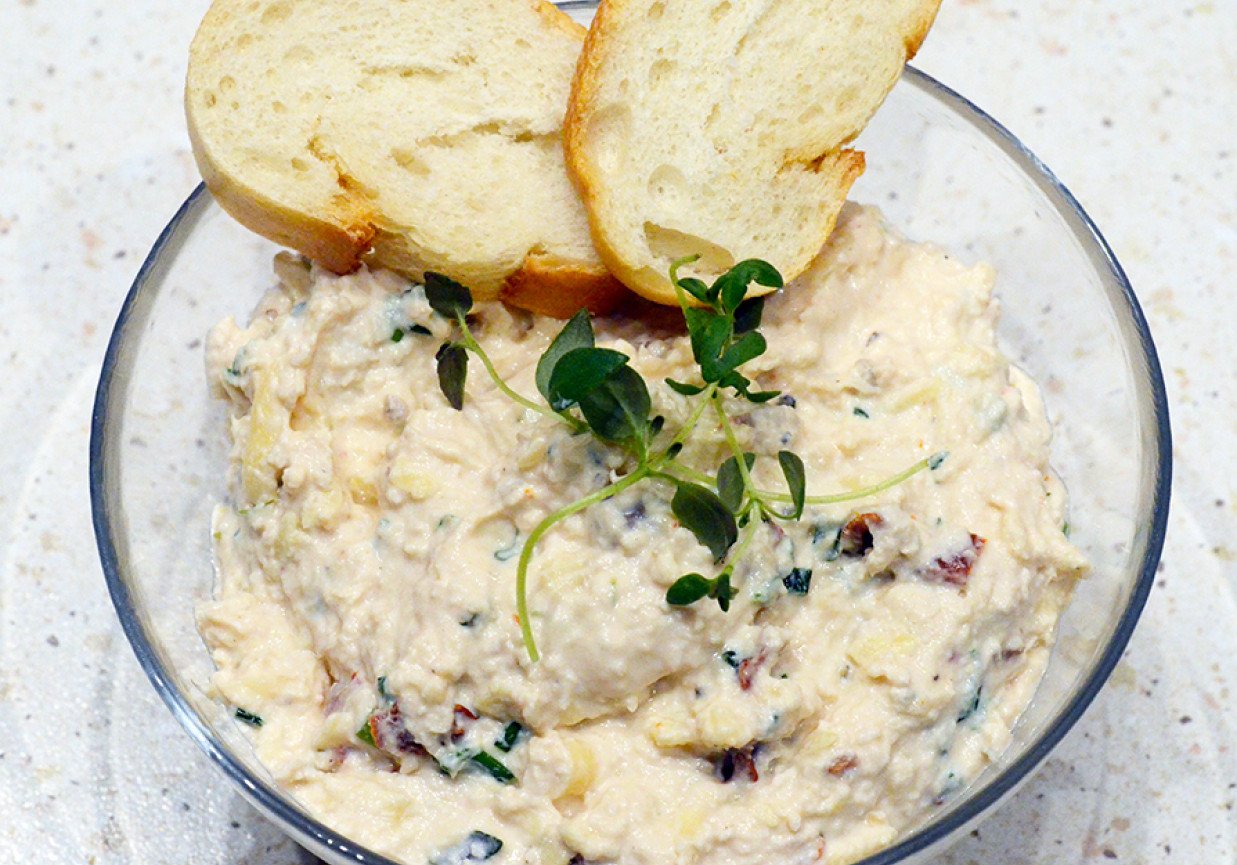 Pasta z kurczaka i pomidorów suszonych - DoradcaSmaku.pl