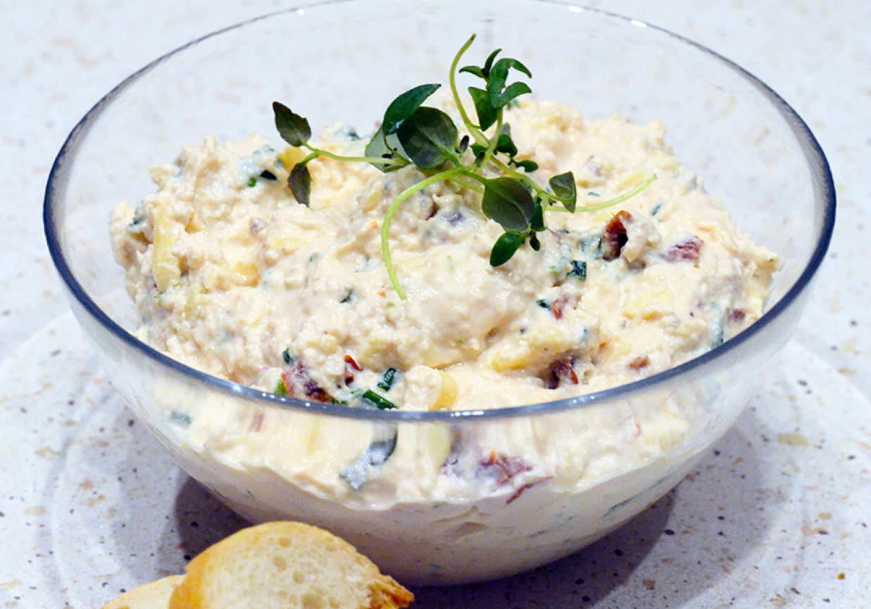 Pasta z kurczaka i pomidorów suszonych - DoradcaSmaku.pl