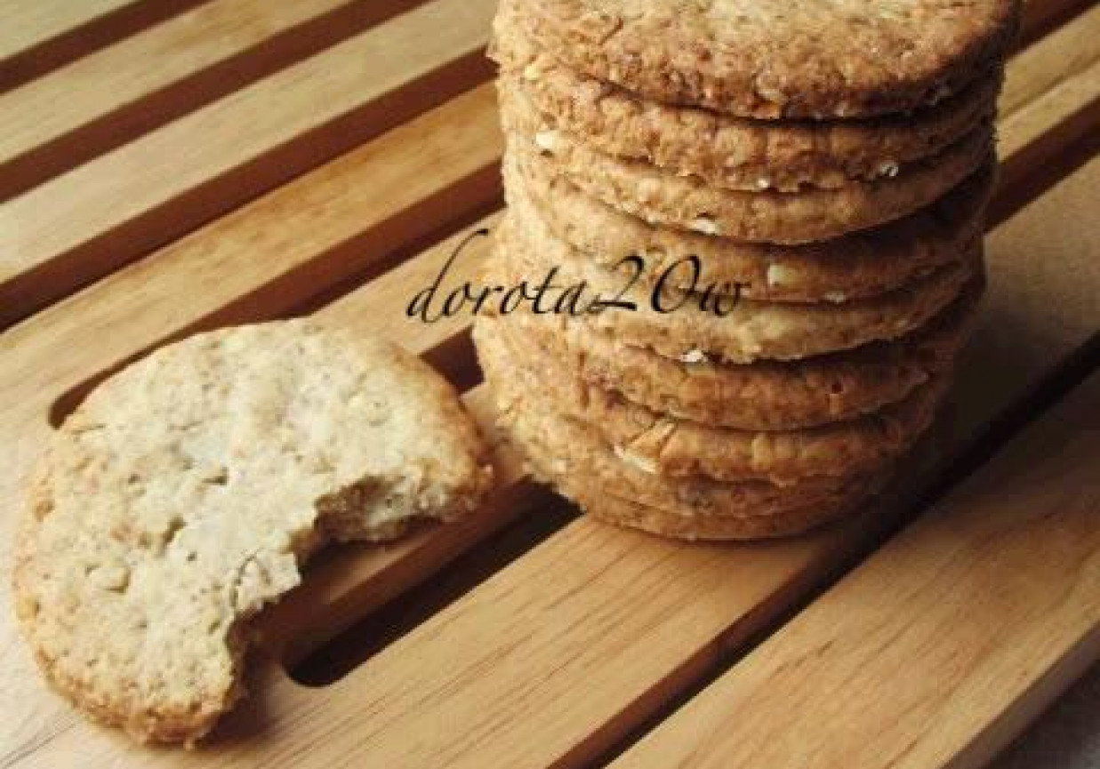 Pełnoziarniste herbatniki Digestive - DoradcaSmaku.pl