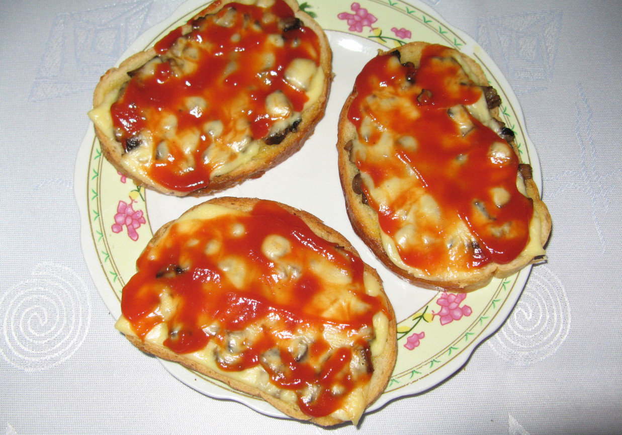 Pieczarkowo-serowe kanapki - DoradcaSmaku.pl