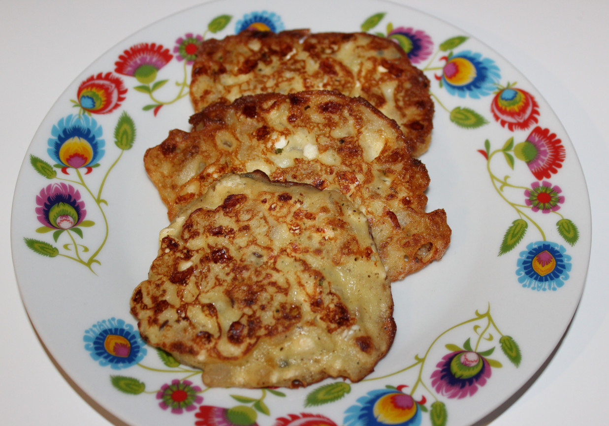 Placuszki z serka wiejskiego z cebulką - DoradcaSmaku.pl