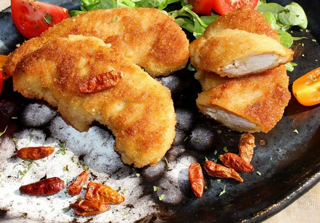 Podwójnie panierowane polędwiczki z piersi kurczaka na ostro - DoradcaSmaku.pl
