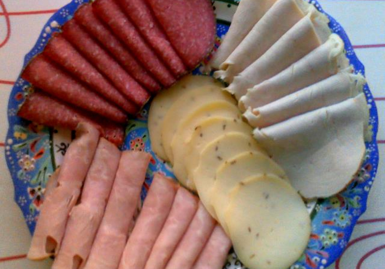 Półmisek wędlin i serów - DoradcaSmaku.pl