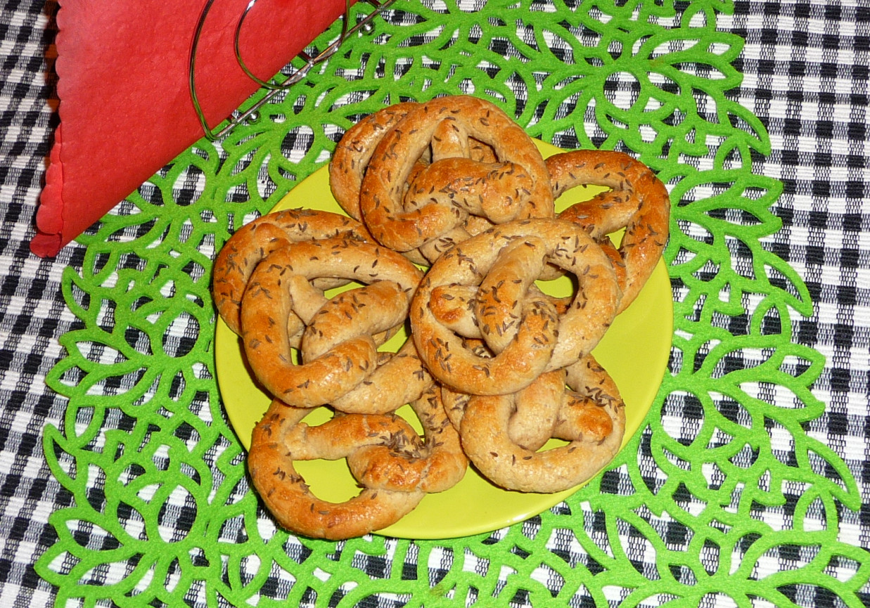 Precelki z kminkiem - DoradcaSmaku.pl