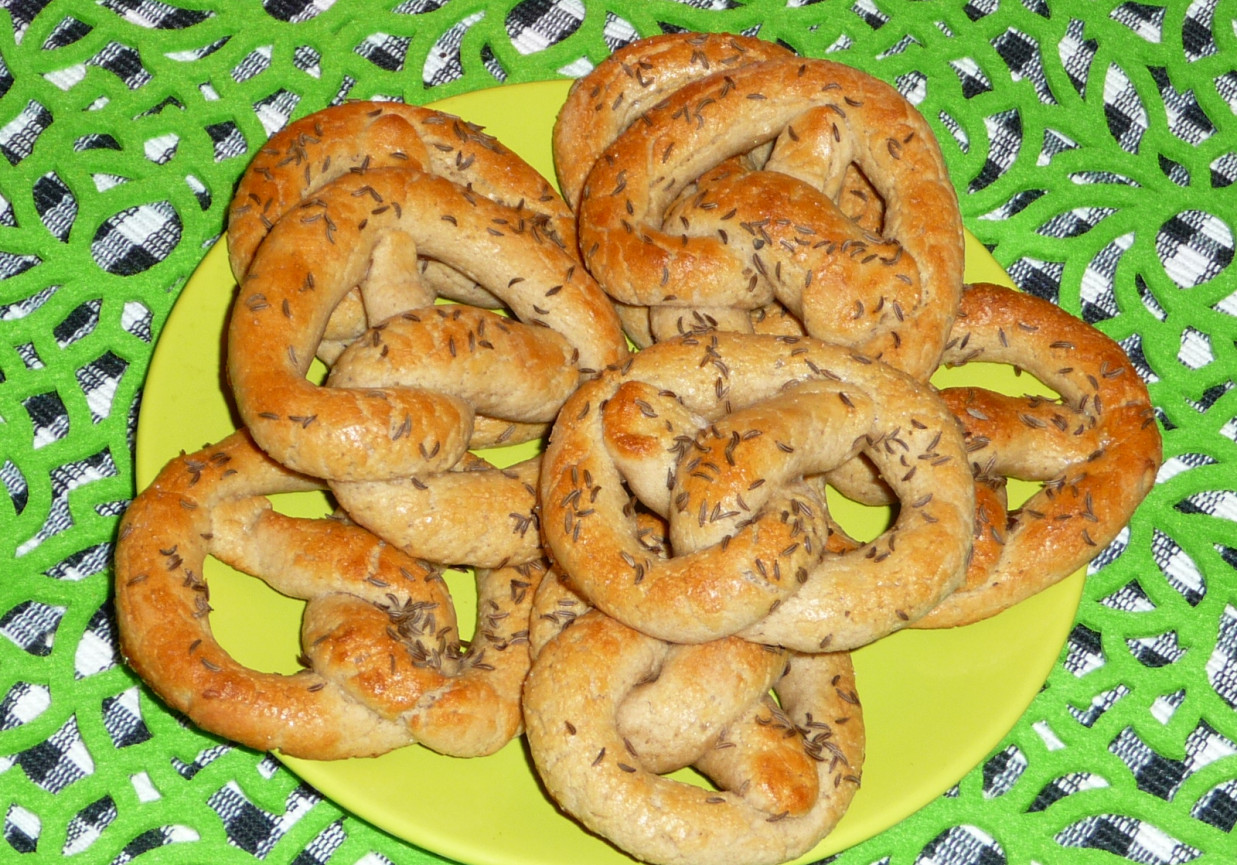 Precelki z kminkiem - DoradcaSmaku.pl