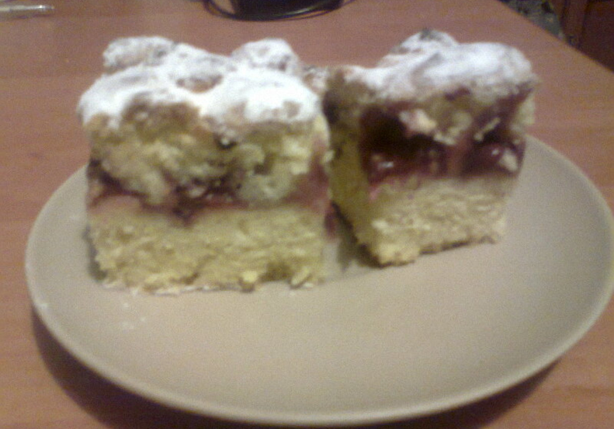 Prosty kruchy placek z truskawkami - DoradcaSmaku.pl