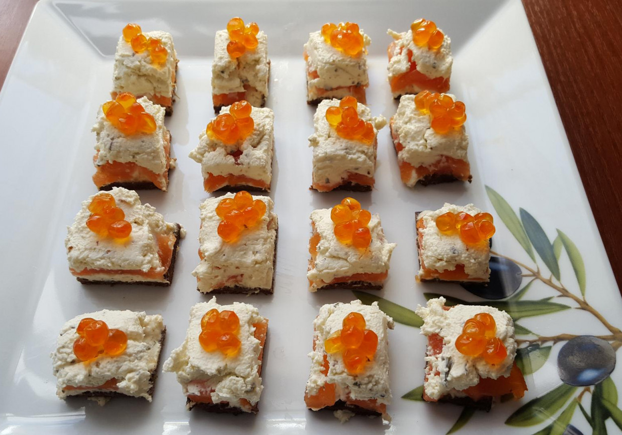 Przystawka z kawiorem z łososia - DoradcaSmaku.pl