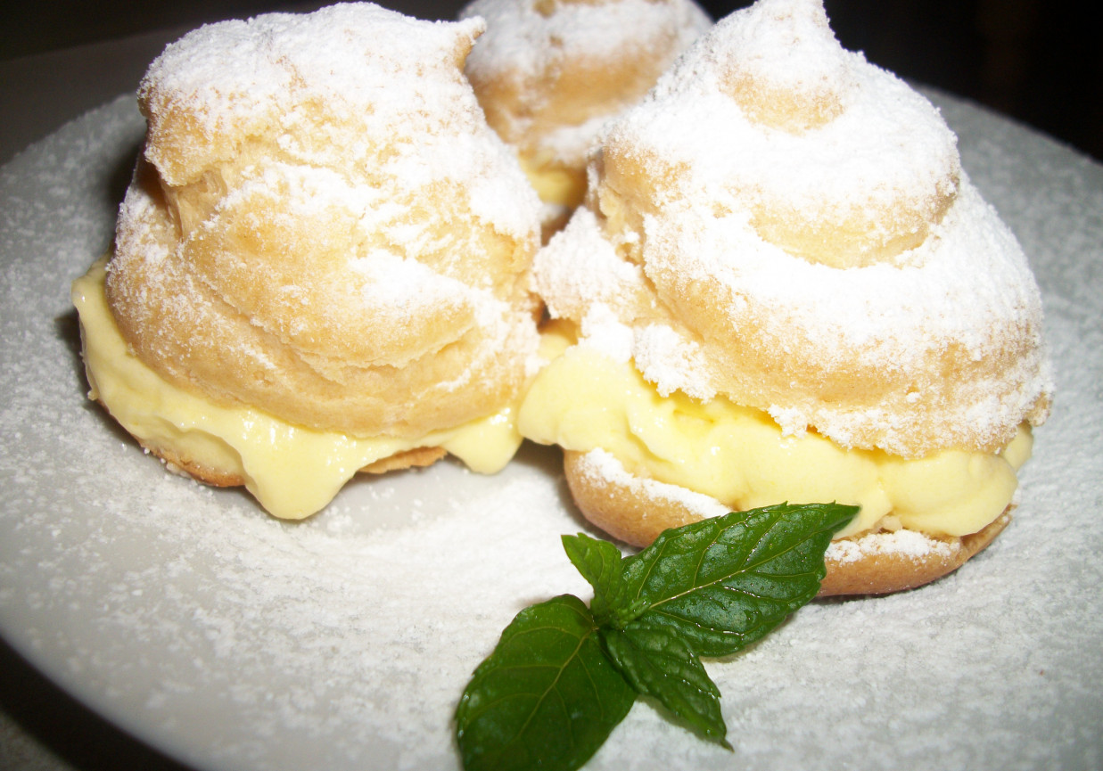 Ptysie z kremem - DoradcaSmaku.pl