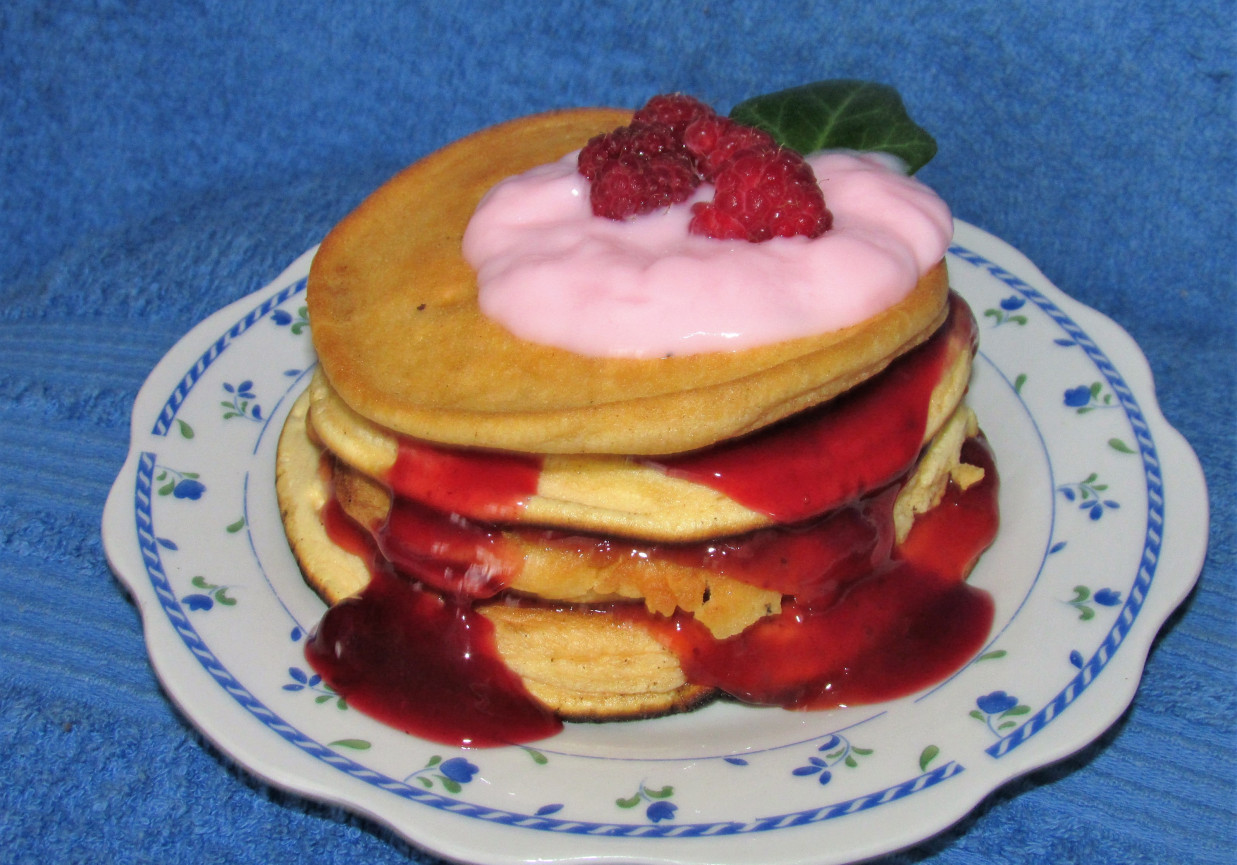 Pyszny mini tort z omletów - DoradcaSmaku.pl