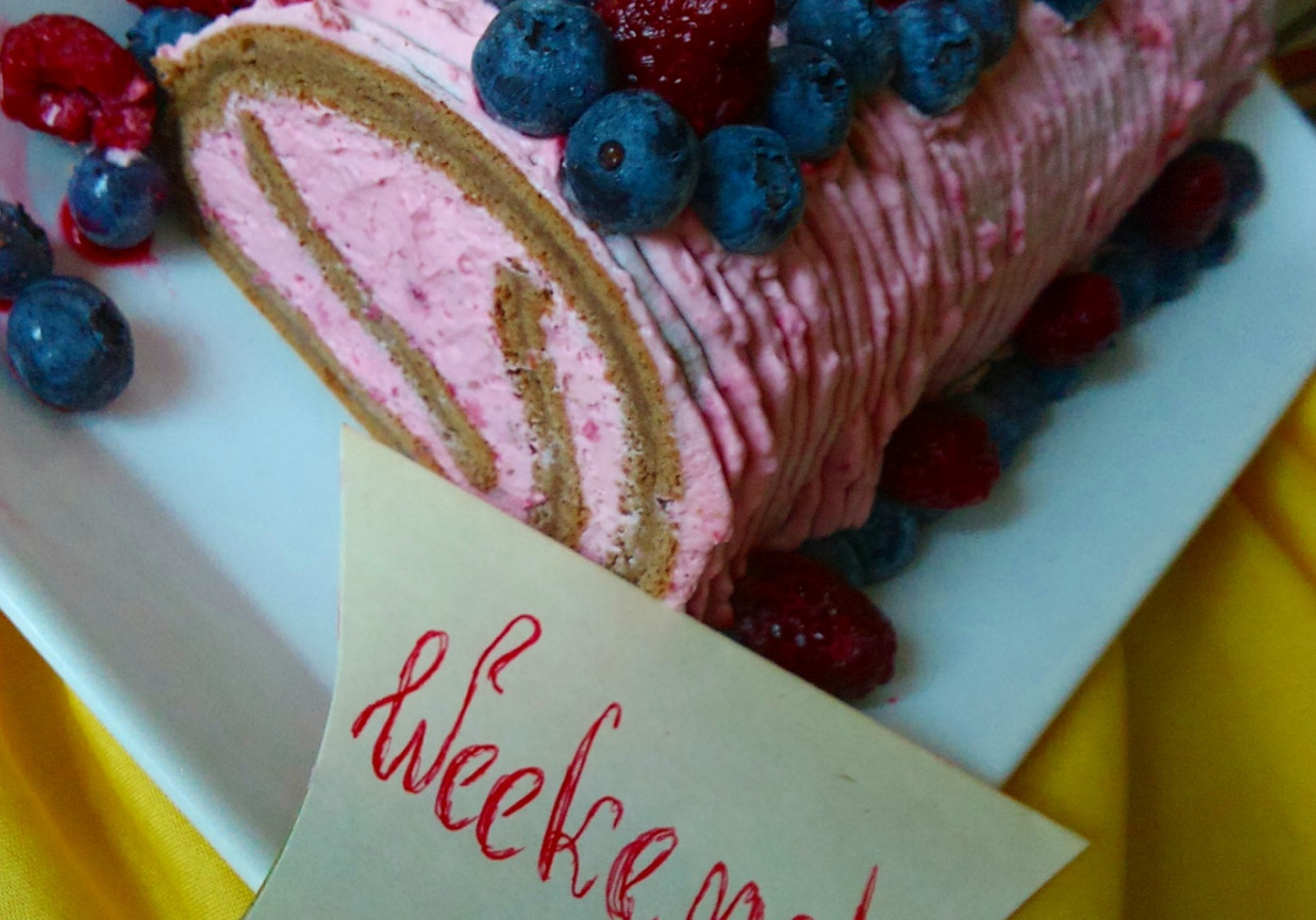 Rolada malinowa - DoradcaSmaku.pl