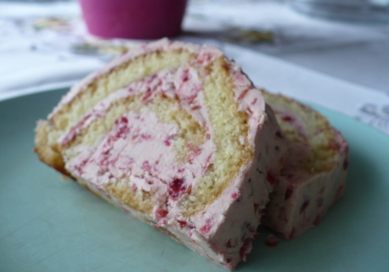 Rolada malinowa - DoradcaSmaku.pl