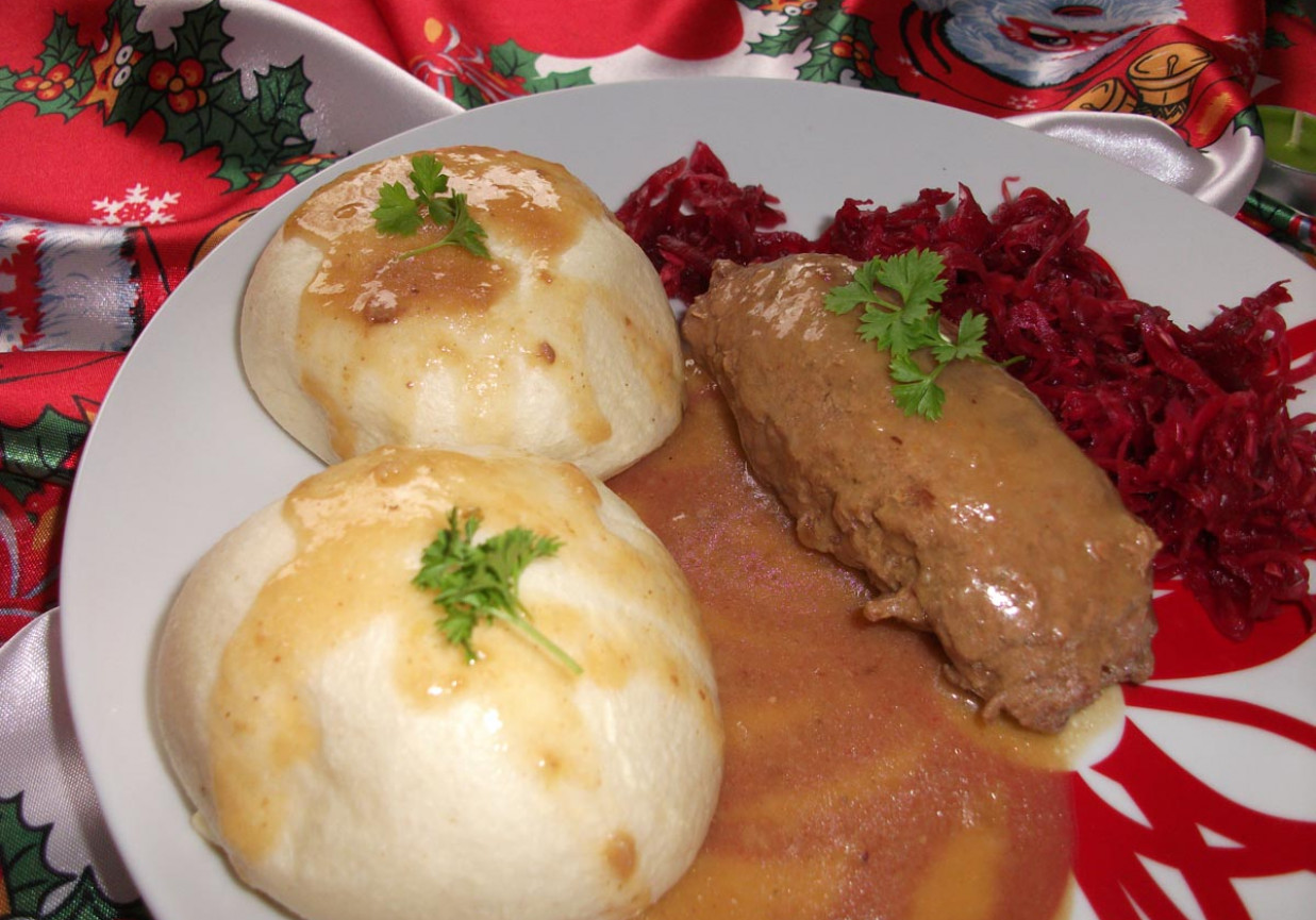 Rolada wołowa w sosie chlebowym - DoradcaSmaku.pl