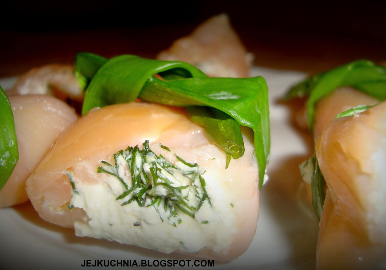 ROLADKI Z ŁOSOSIA WĘDZONEGO - DoradcaSmaku.pl