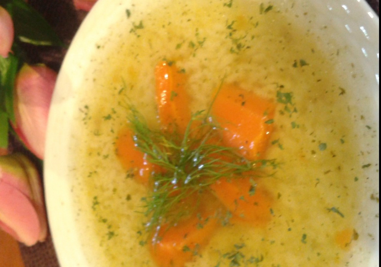 Rosół z ugotowanym ryżem - DoradcaSmaku.pl