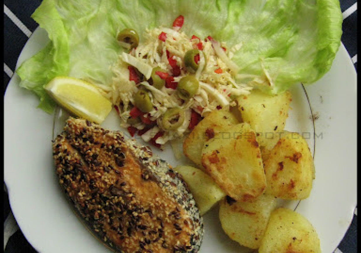 Ryba w panierce z siemienia lnianego i sezamu - DoradcaSmaku.pl