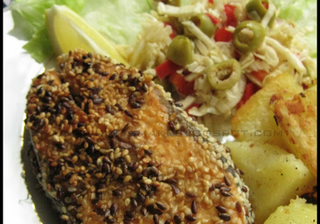 Ryba w panierce z siemienia lnianego i sezamu - DoradcaSmaku.pl