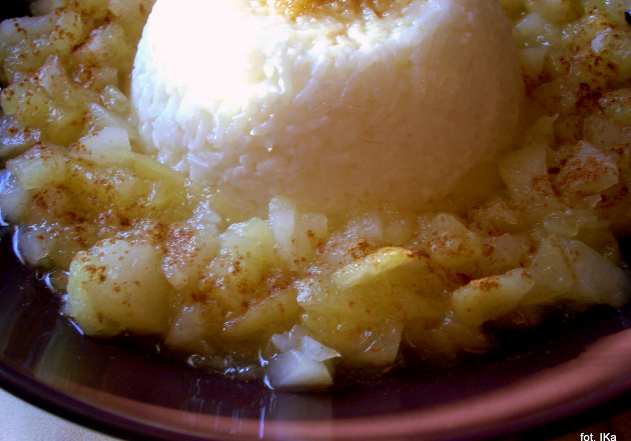 Ryż z jabłkami i cynamonem - DoradcaSmaku.pl