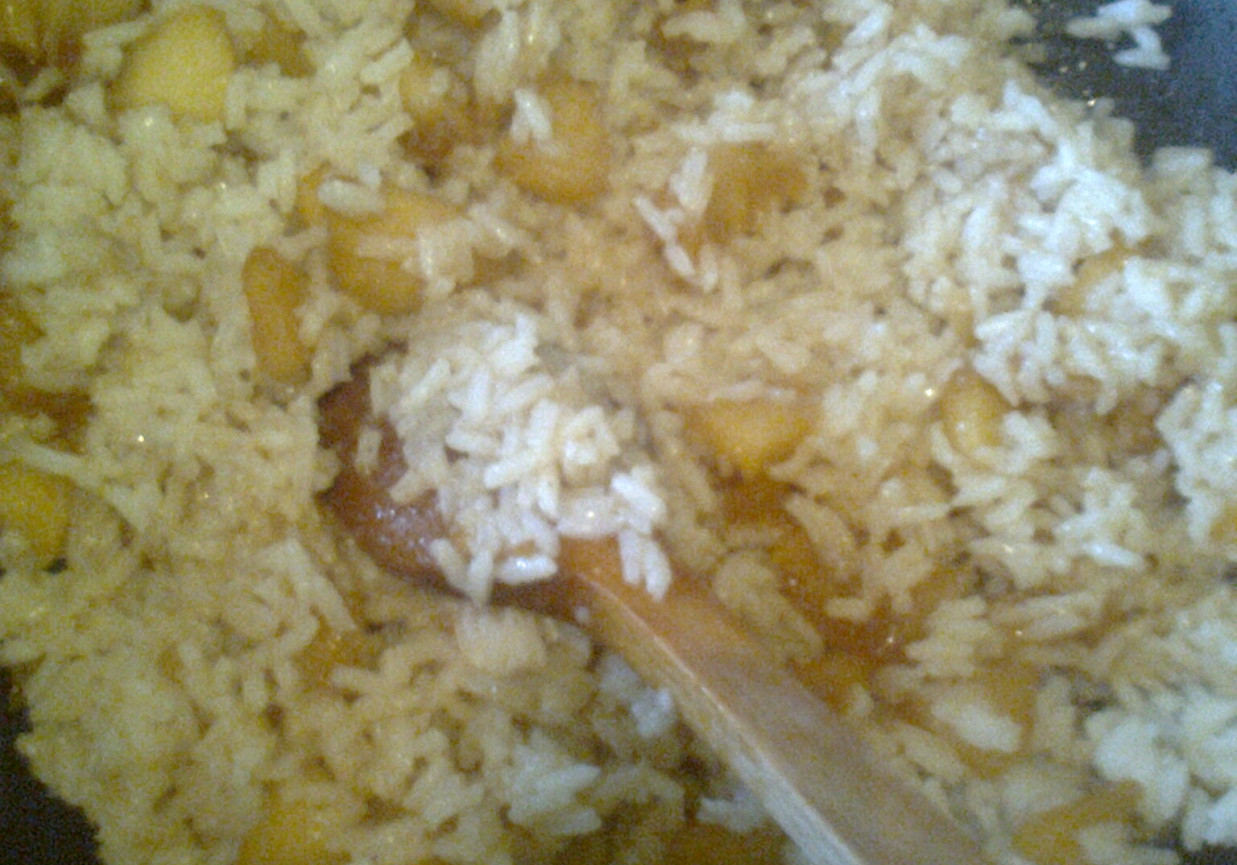 Ryż z jabłkami - DoradcaSmaku.pl