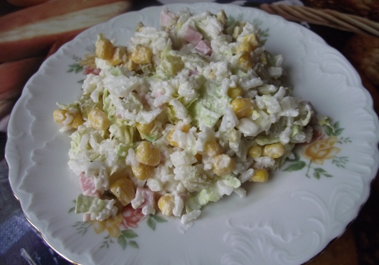 Sałatka z ryżem - DoradcaSmaku.pl