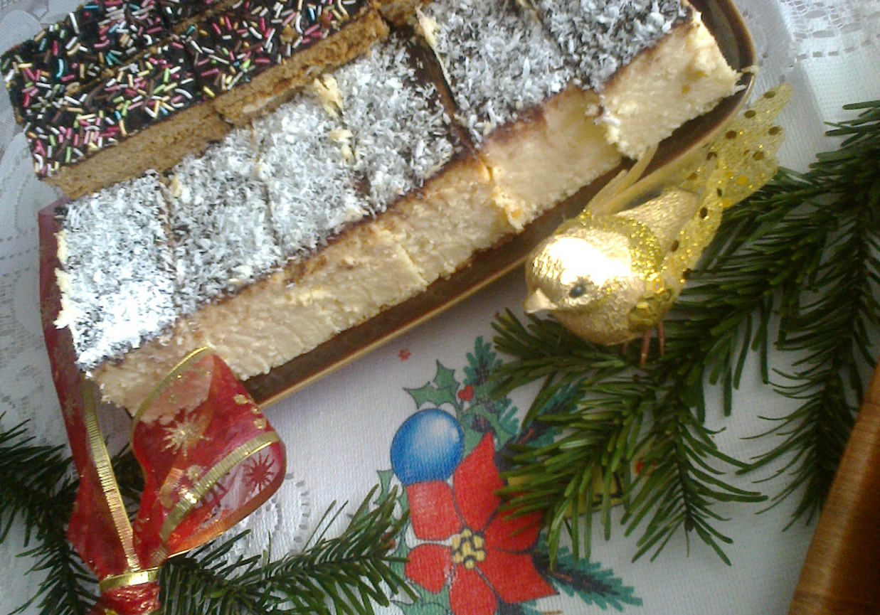 Sernik świąteczny z twarogu wiejskiego - DoradcaSmaku.pl