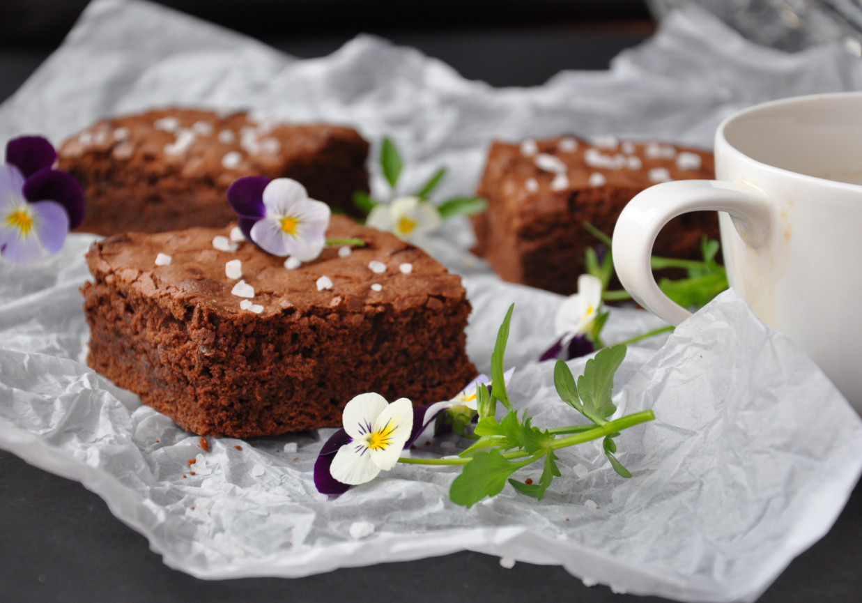 Słodko-słone brownie - DoradcaSmaku.pl