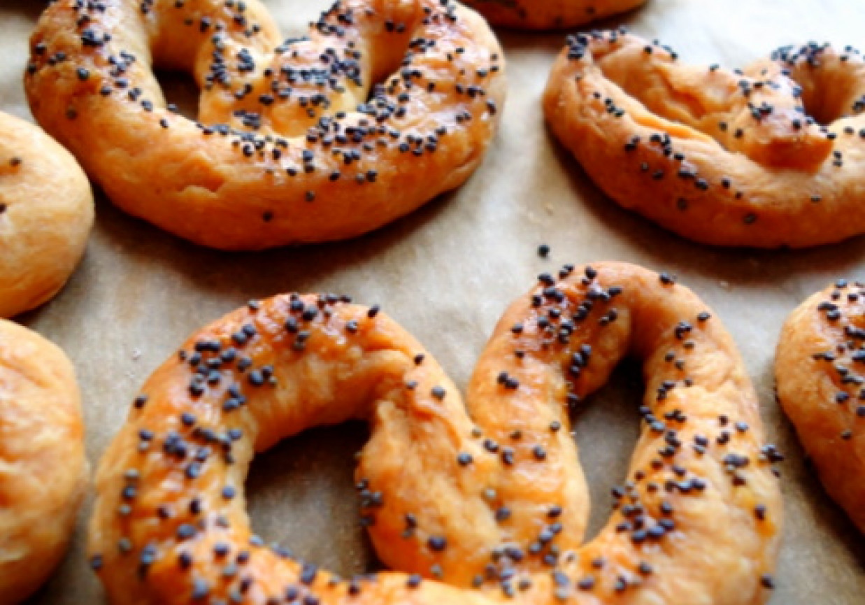 Słone precelki z makiem - DoradcaSmaku.pl