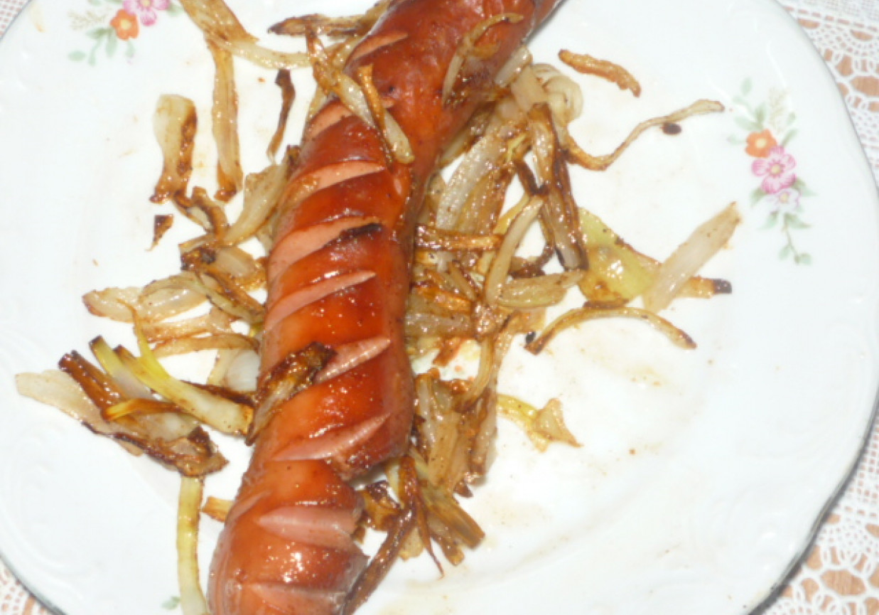 Smażona parówka z cebulką - DoradcaSmaku.pl