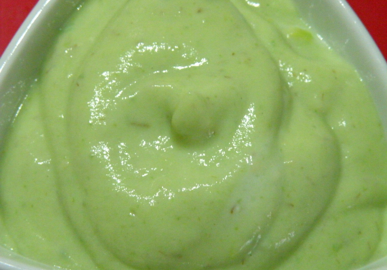Sos z avocado i śmietany - DoradcaSmaku.pl