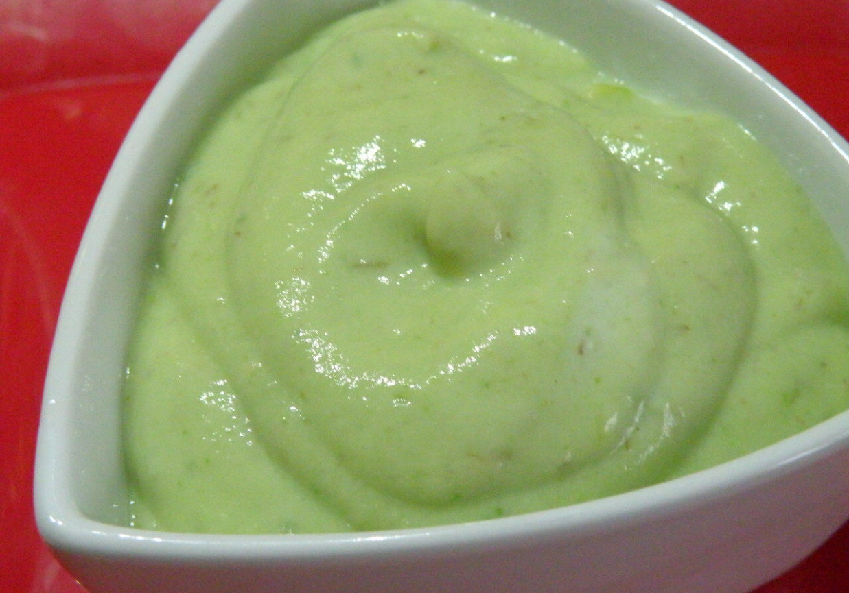 Sos z avocado i śmietany - DoradcaSmaku.pl