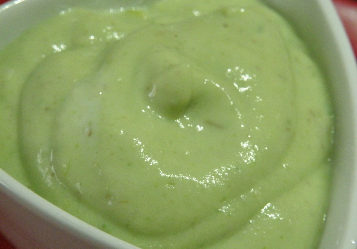Sos z avocado i śmietany - DoradcaSmaku.pl