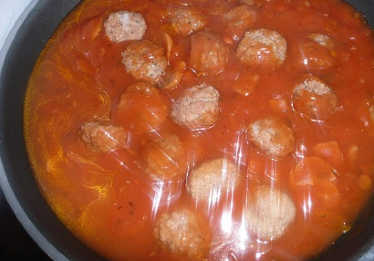 sosik pomidorowy z pulpecikami - DoradcaSmaku.pl