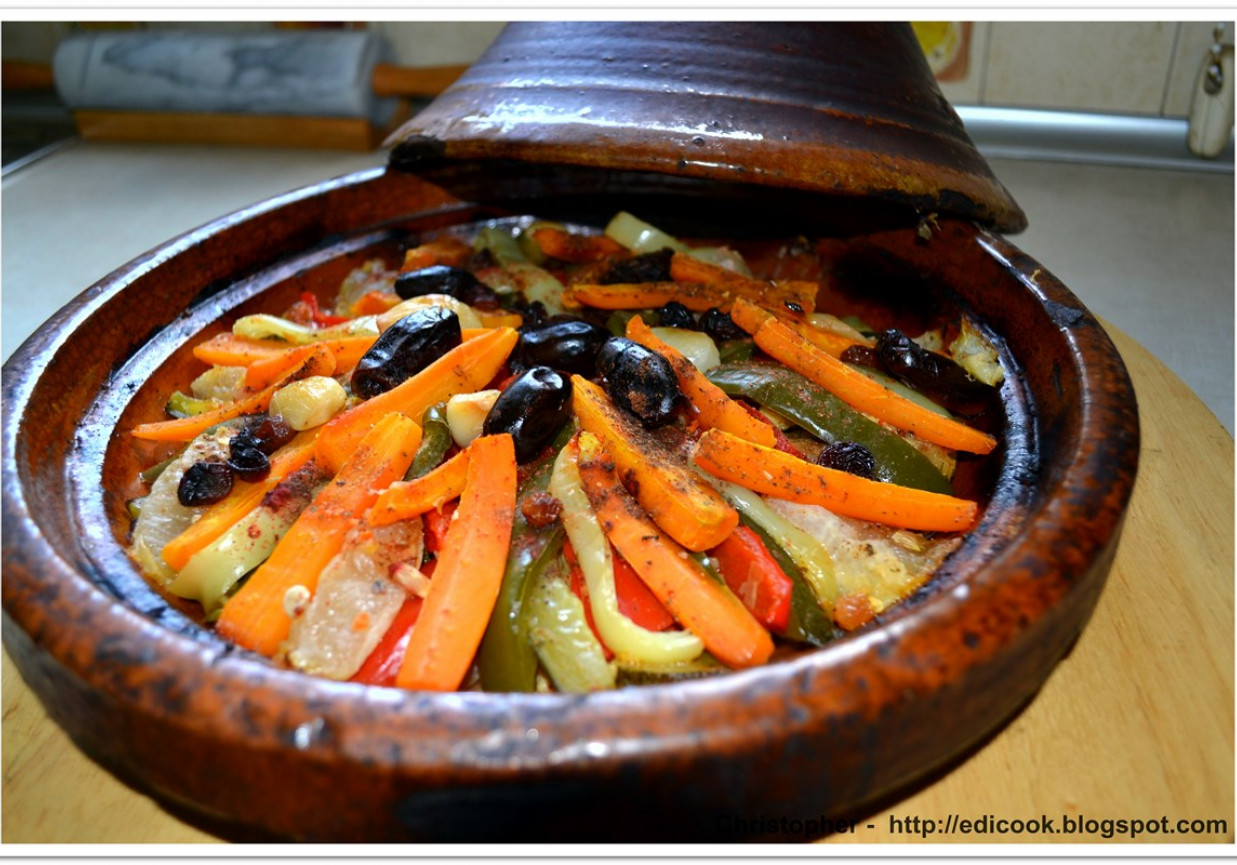 Tażin z indykiem i daktylami. - DoradcaSmaku.pl